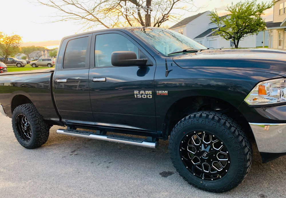 Kanati Trail Hog 35x12.50R20LT | LTH2035125E | Custom Offsets