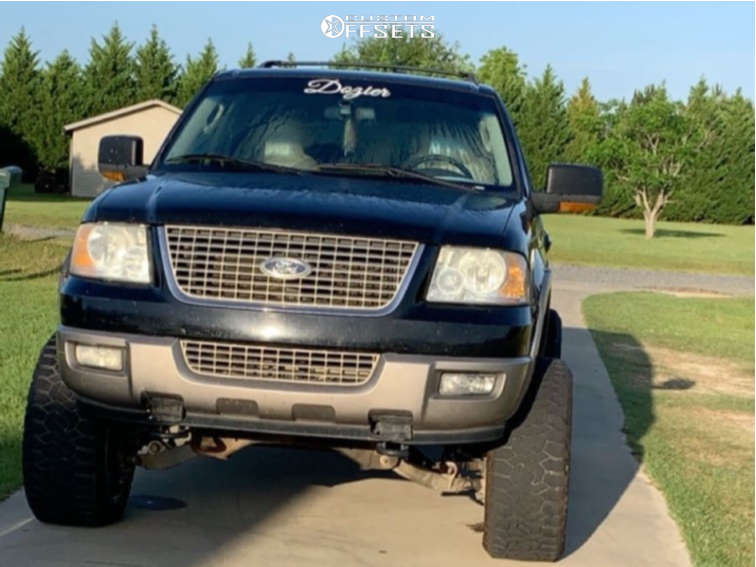 2003 Ford Expedition with 22x12 -76 American Truxx Vortex and 35/12 ...