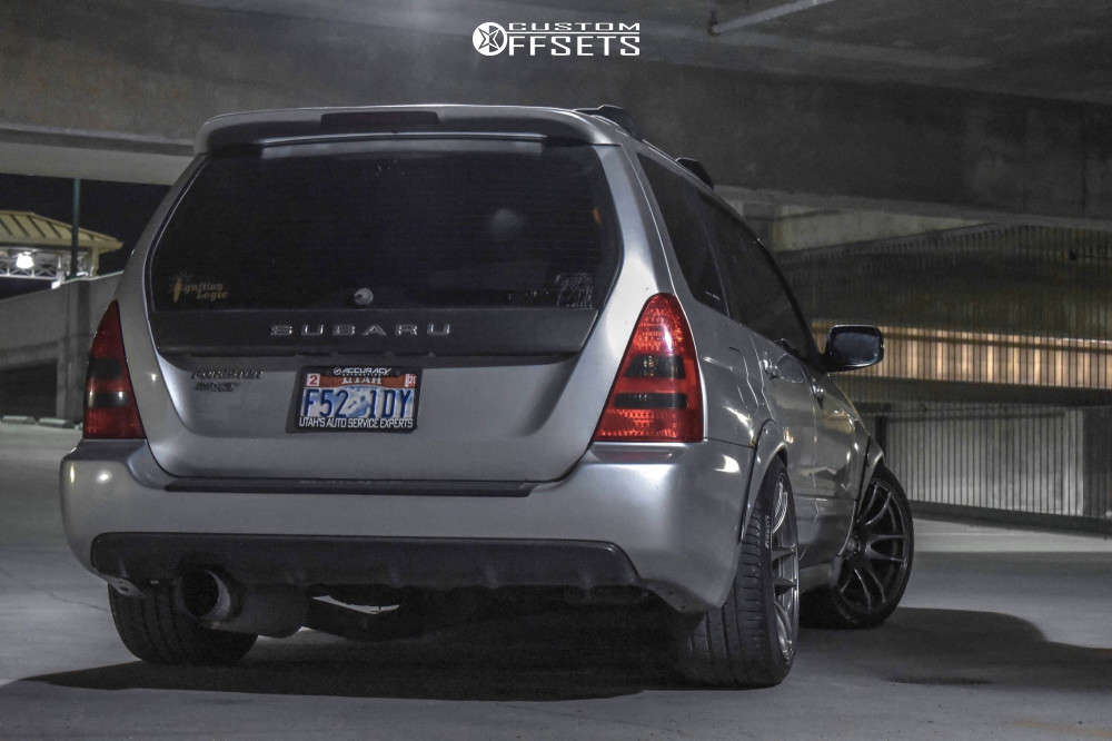 2005 Subaru Forester with 18x10.5 22 ESR Sr08 and 275/35R18 Pirelli P ...