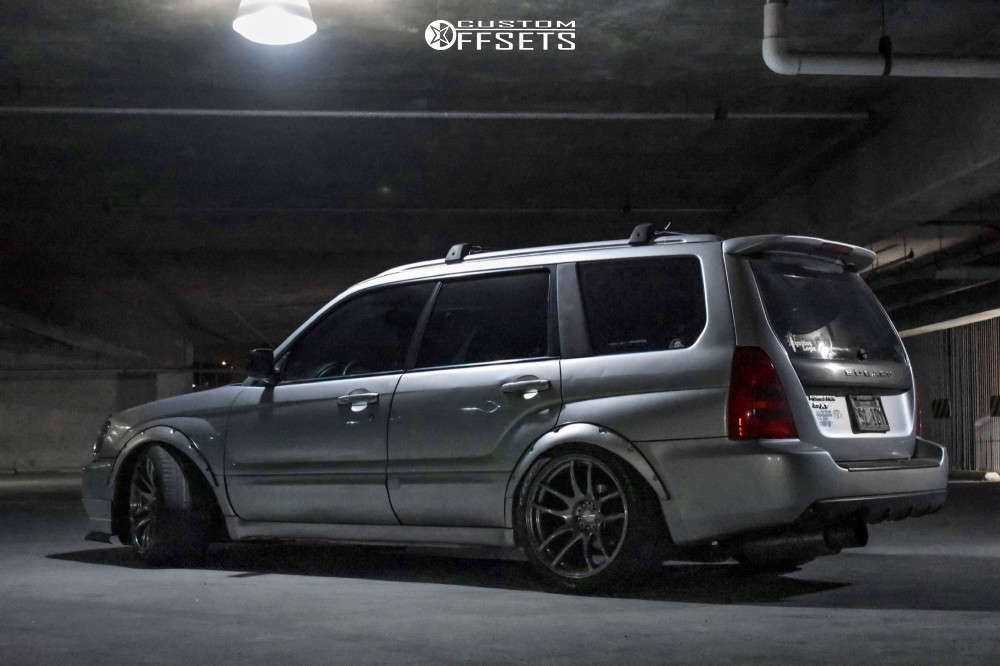 2005 Subaru Forester with 18x10.5 22 ESR Sr08 and 275/35R18 Pirelli P ...