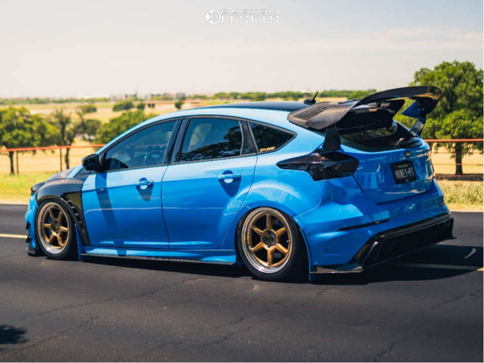 2016 Ford Focus with 18x9.5 38 Kansei Roku and 255/35R18 Toyo Tires ...