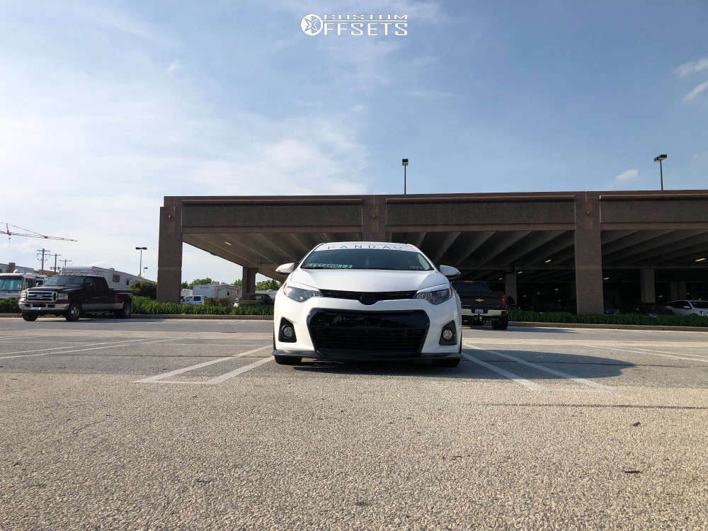 2015 Toyota Corolla with 18x8.5 35 Rotiform Ccv and 225/40R18 Toyo ...