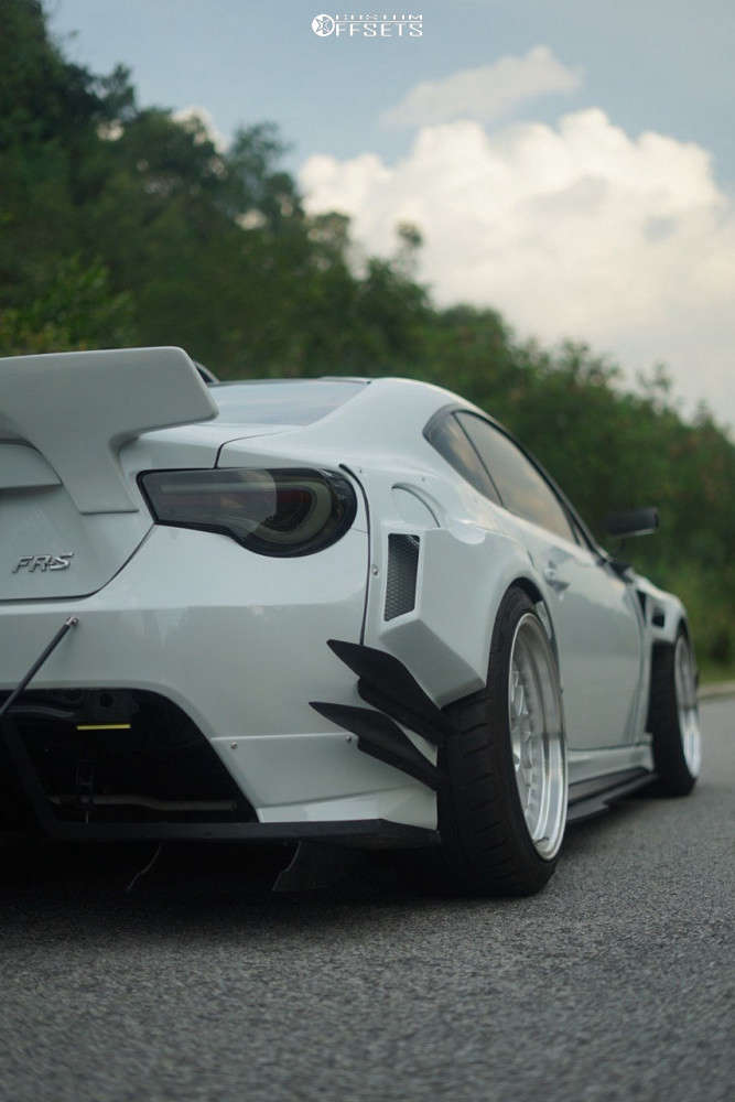 2013 Toyota 86 Tucked Coilovers | Custom Offsets