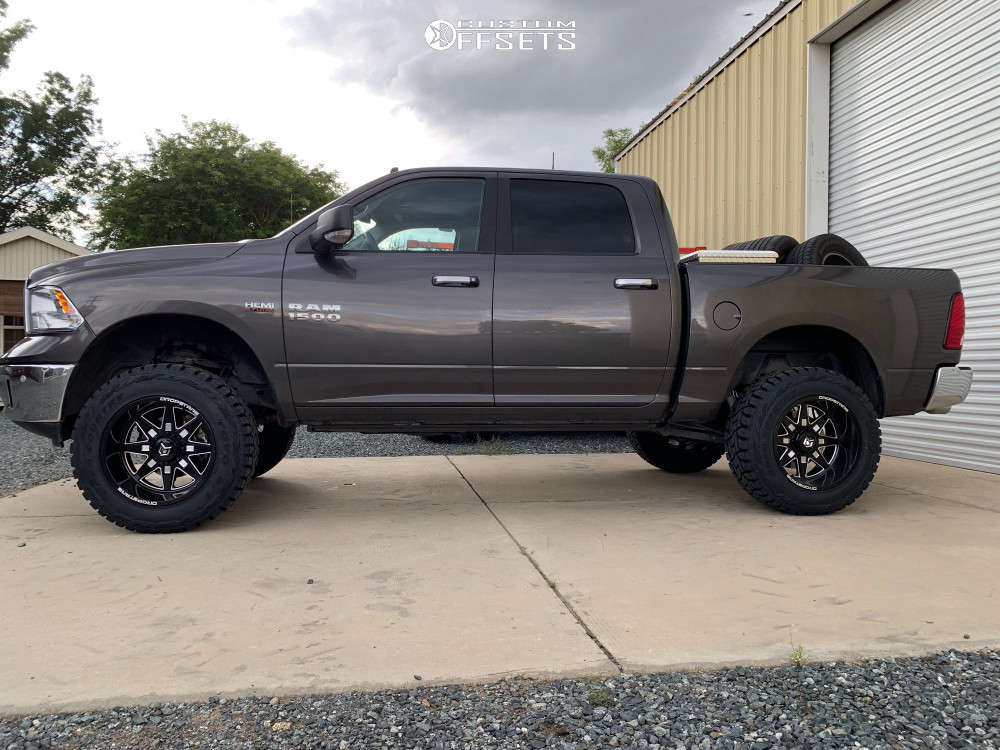 2017 Ram 1500 with 20x12 -44 Dropstars 655bm and 35/12.5R20 Toyo Tires ...