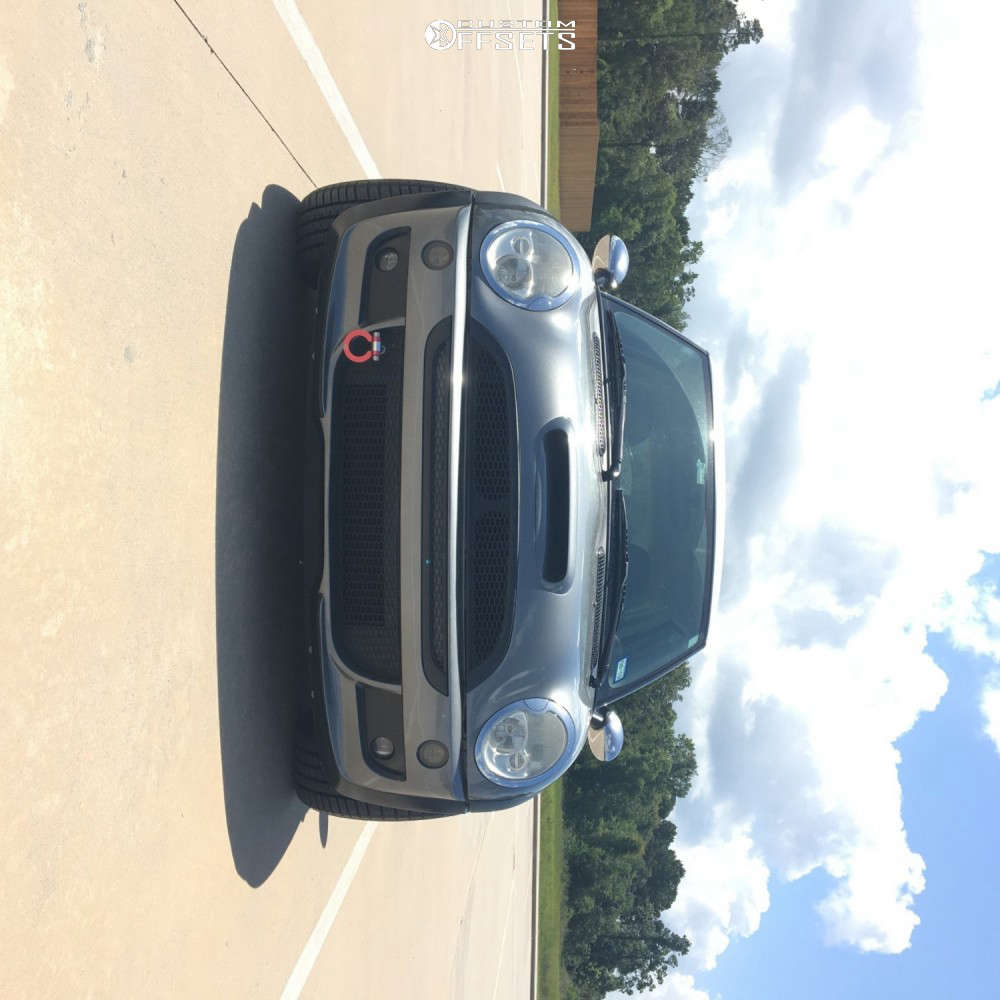 2004 Mini Cooper with 16x8 38 Enkei RPF1 and 225/50R16 Michelin All ...