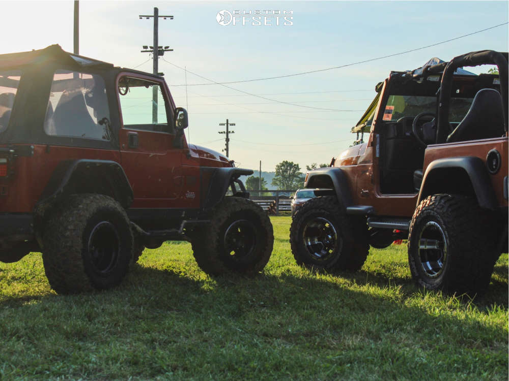 2002 Jeep Wrangler with 15x10 -43 Fuel Anza and 33/12.5R15 Mastercraft ...