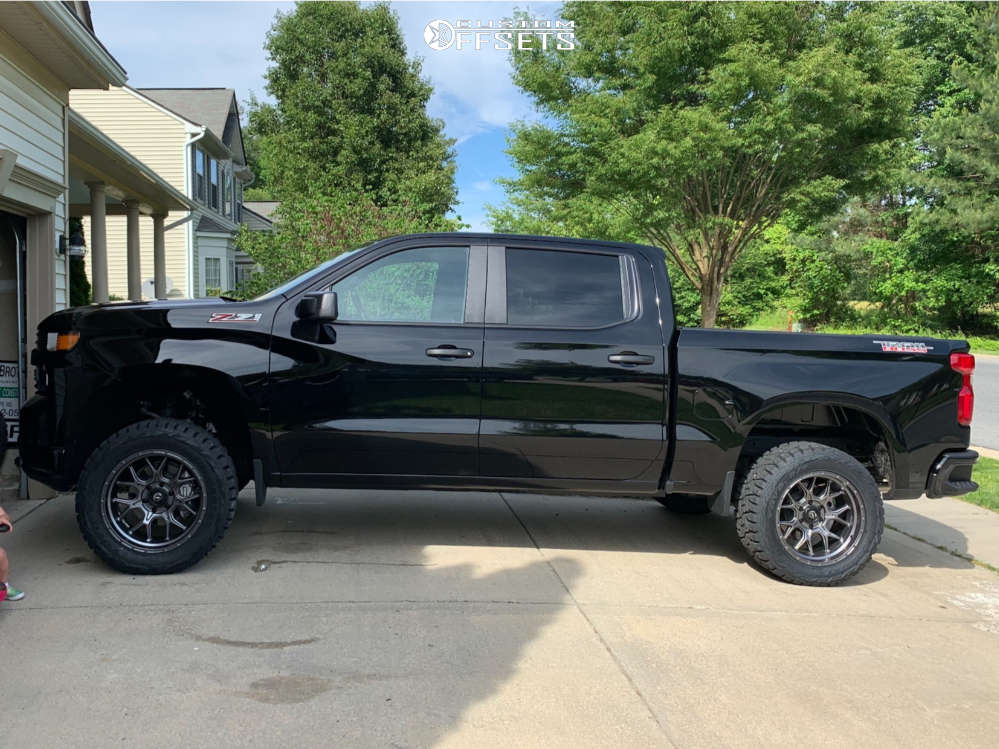 2019 Chevrolet Silverado 1500 with 20x10 -18 Fuel Tech and 33/12.5R20 ...
