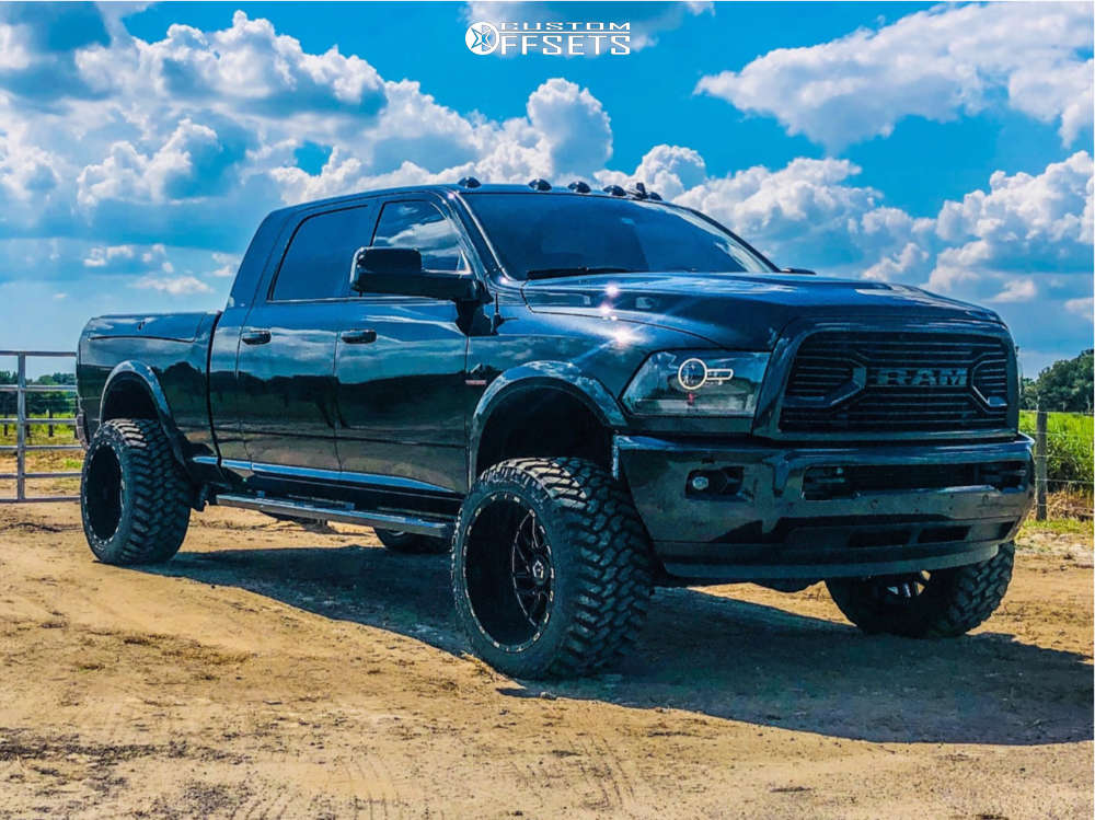 2018 Ram 2500 with 22x14 -76 TIS 544BM and 355/40R22 Nitto Trail ...