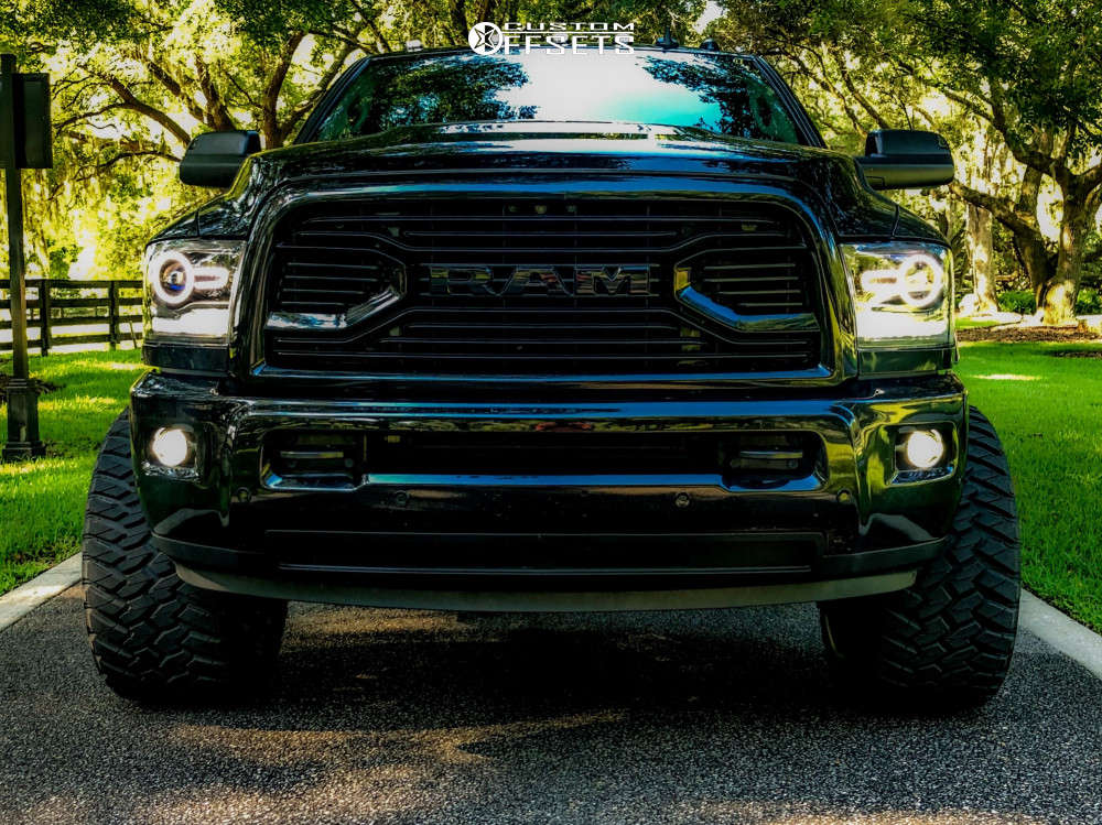 2018 Ram 2500 with 22x14 -76 TIS 544BM and 355/40R22 Nitto Trail ...