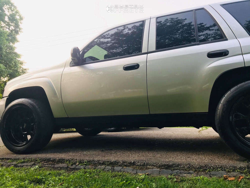 2007 Chevrolet Trailblazer with 20x10 -24 Moto Metal Mo404 and 265 ...