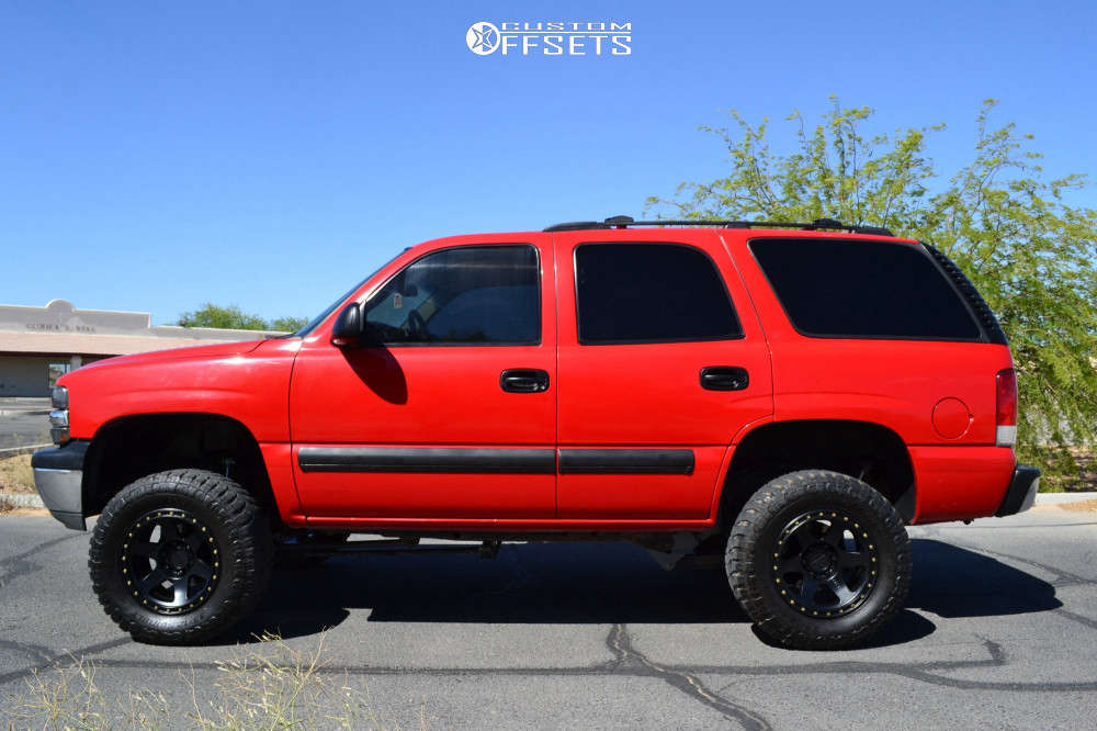 2001 Chevrolet Tahoe with 18x9 18 Method Con6 and 33/12.5R18 Crosswind ...