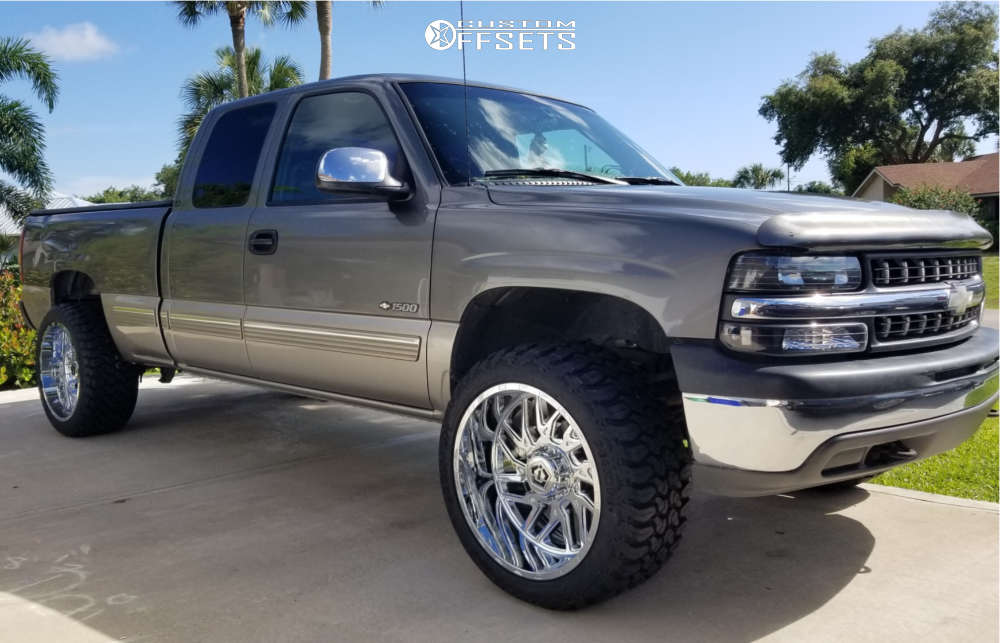 2000 Chevrolet Silverado 1500 with 22x12 -44 TIS 544C and 33/12.5R22 ...