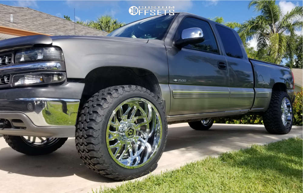 2000 Chevrolet Silverado 1500 with 22x12 -44 TIS 544C and 33/12.5R22 ...