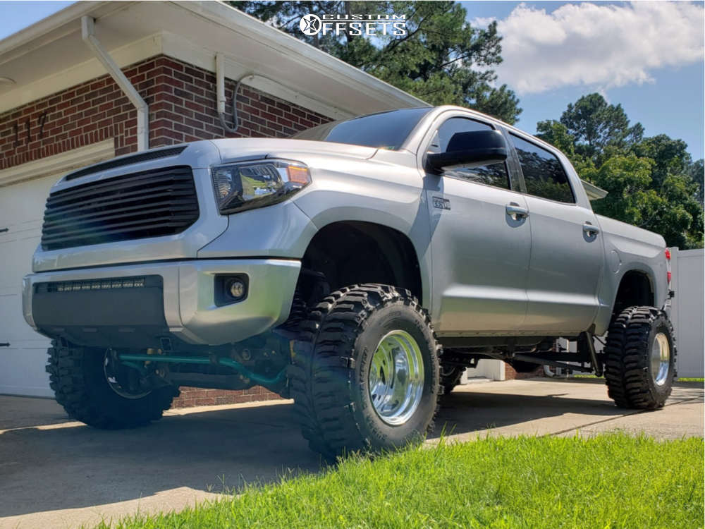 2014 Toyota Tundra with 16.5x12 -76 Weld Racing Scorpio and 35/14.5R16 ...