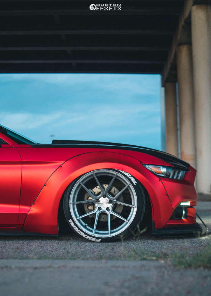 2016 Ford Mustang with 20x12 0 Ferrada F8-FR8 and 285/30R20 Federal 595 ...