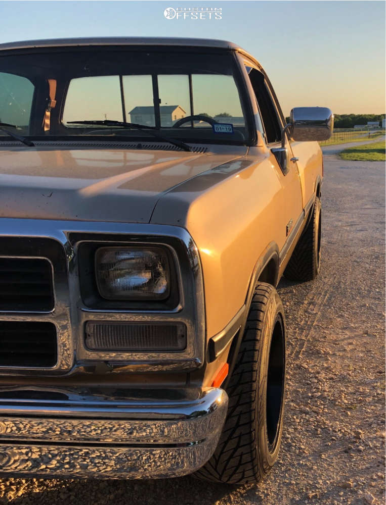 1992 Dodge D250 with 20x12 -44 Gear Off-Road 726b and 305/50R20 Toyo ...