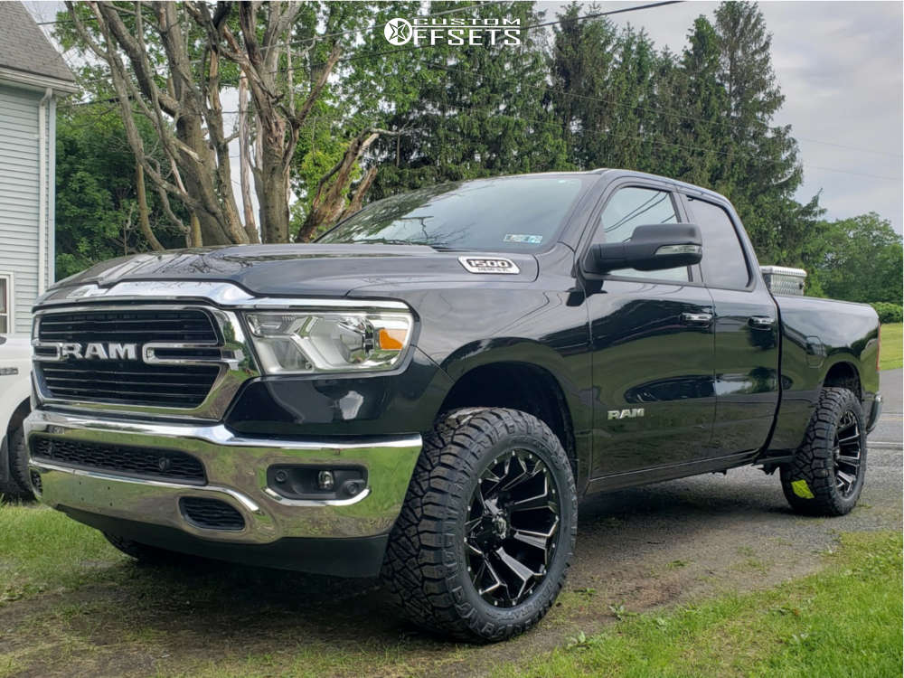 2019 Ram 1500 with 20x10 -18 Fuel Assault and 33/12.5R20 Nitto Ridge ...