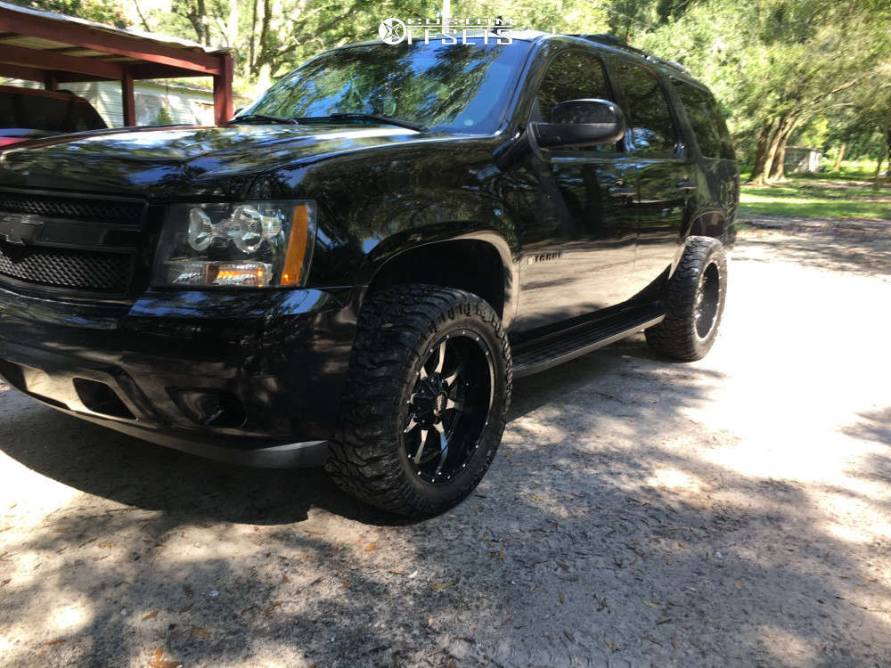 2007 Chevrolet Tahoe with 20x10 -24 Moto Metal Mo970 and 33/12.5R20 ...