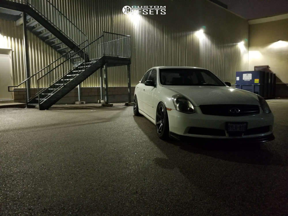 2005 INFINITI G35 with 18x9 25 Cosmis Racing Mr7 and 255/40R18 ...