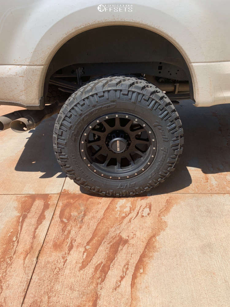 2019 Ford F-250 Super Duty with 20x10 -24 Method Nv and 37/12.5R20 ...