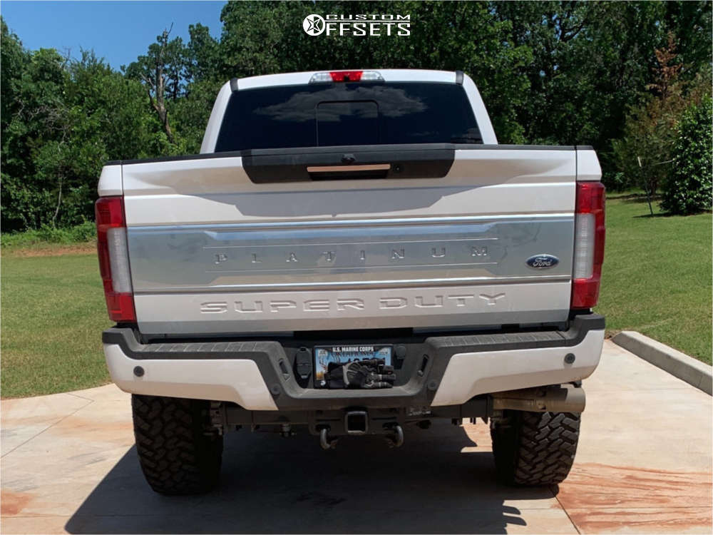 2019 Ford F-250 Super Duty with 20x10 -24 Method Nv and 37/12.5R20 ...