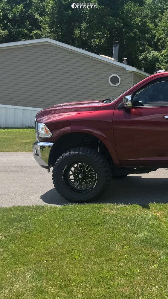 2018 Ram 2500 with 20x10 -25 Fuel Forged FF19 and 35/12.5R20 Toyo Tires ...