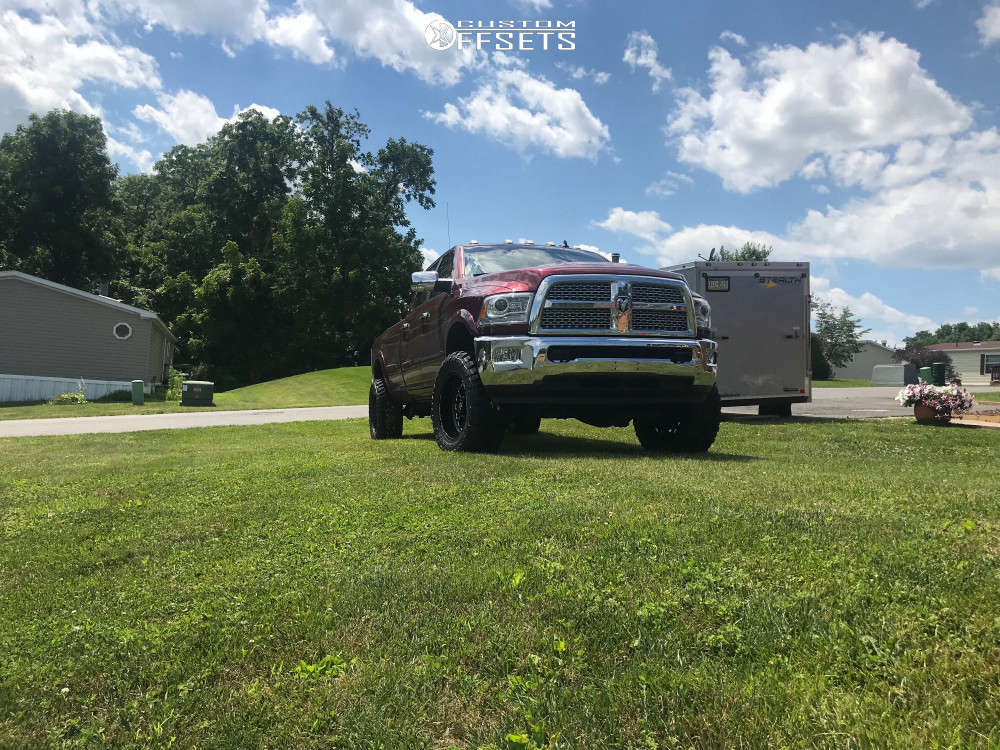 2018 Ram 2500 with 20x10 -25 Fuel Forged FF19 and 35/12.5R20 Toyo Tires ...