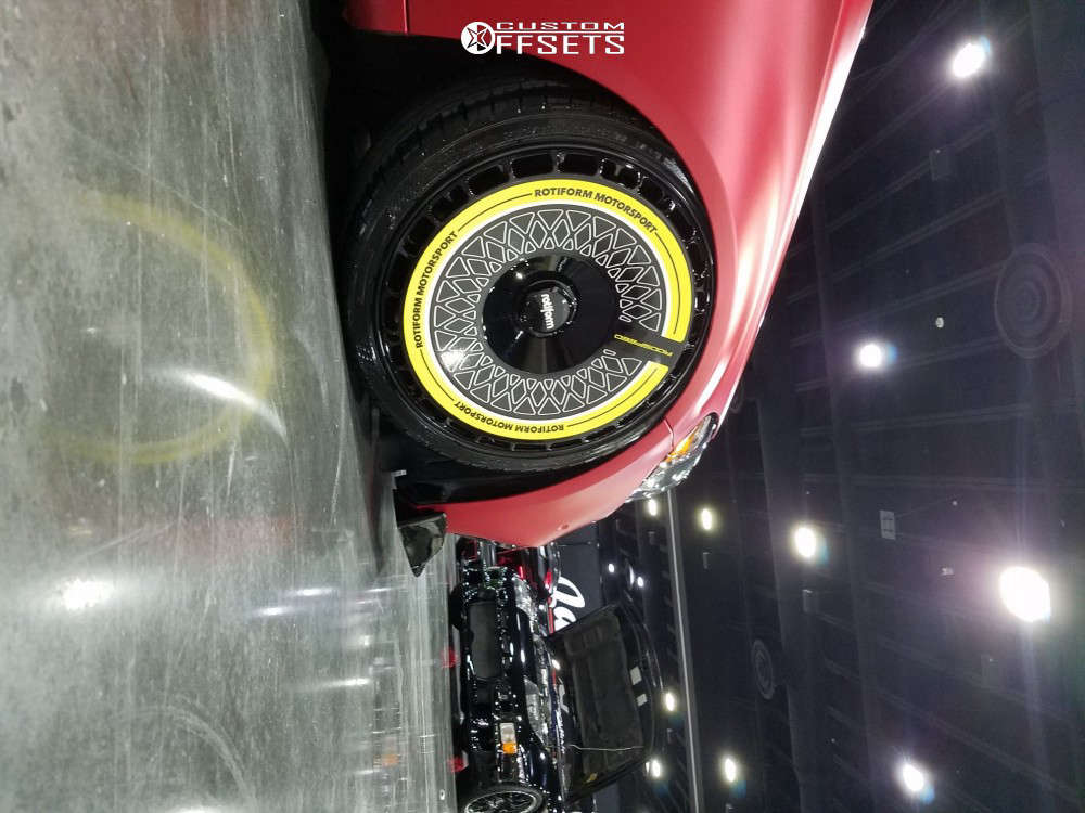 2018 Mercedes-Benz C300 with 19x8.5 32 Rotiform and 235/35R19 Achilles ...