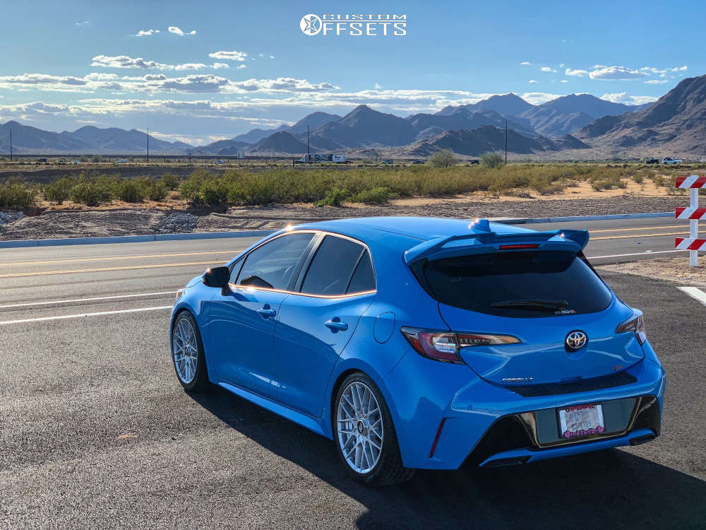 2019 Toyota Corolla with 18x8.5 35 Rotiform Rse and 235/40R18 Toyo ...
