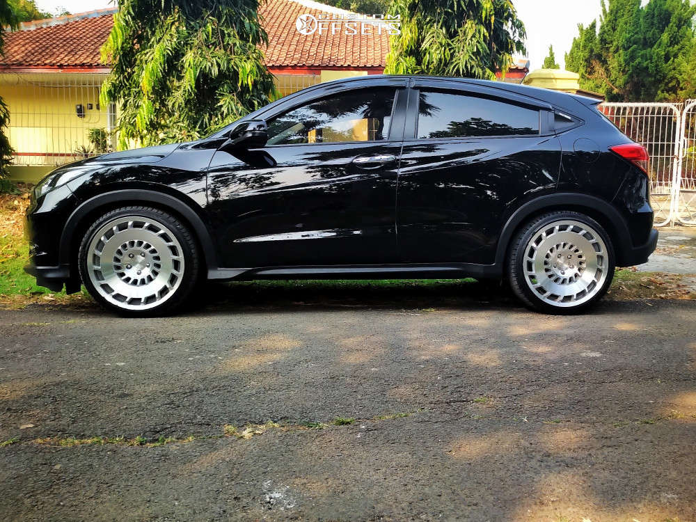 2017 Honda HR-V with 20x8.5 45 Rotiform Ccv and 245/35R20 Accelera Phi ...