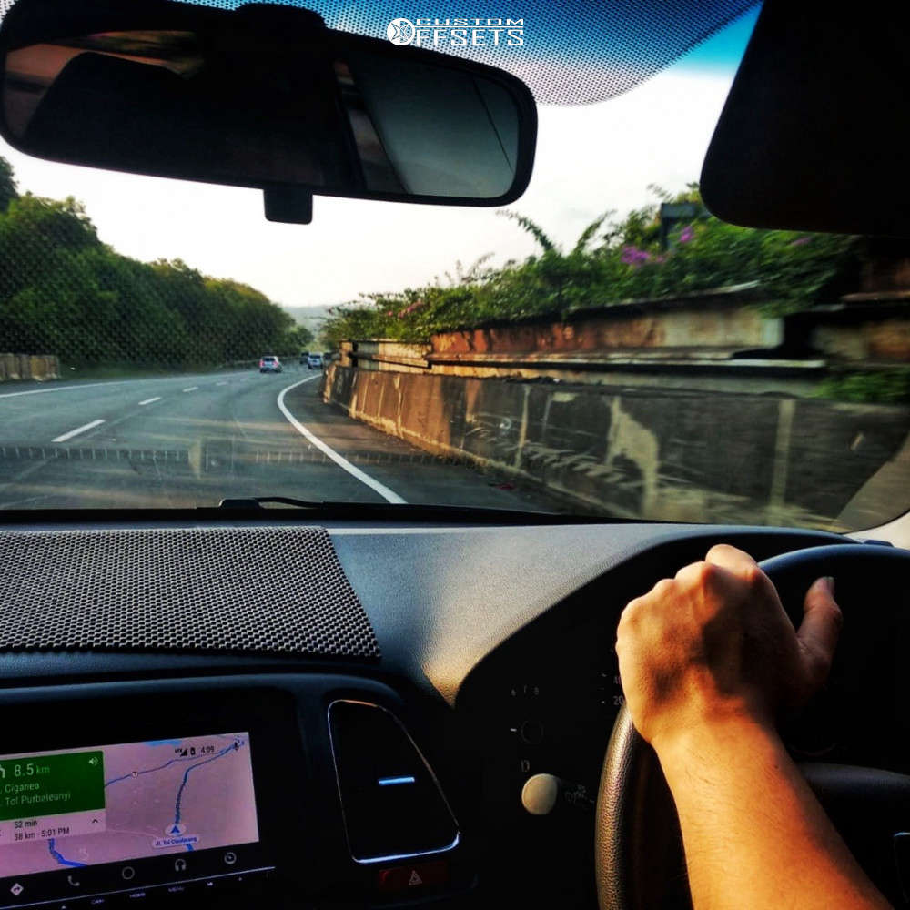 2017 Honda HR-V with 20x8.5 45 Rotiform Ccv and 245/35R20 Accelera Phi ...