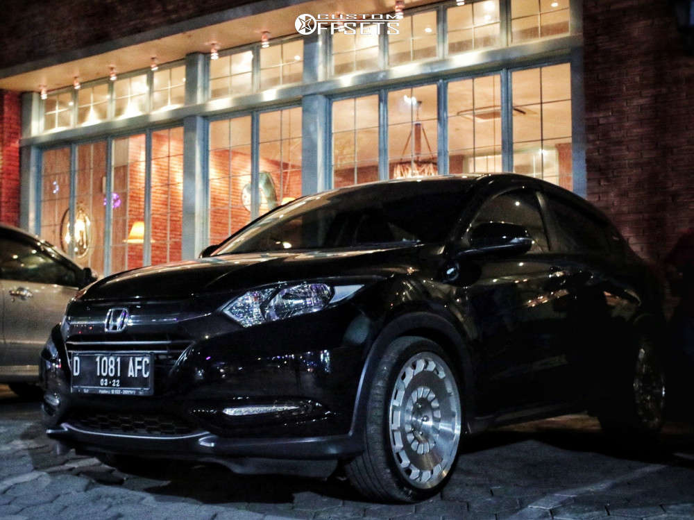 2017 Honda HR-V with 20x8.5 45 Rotiform Ccv and 245/35R20 Accelera Phi ...