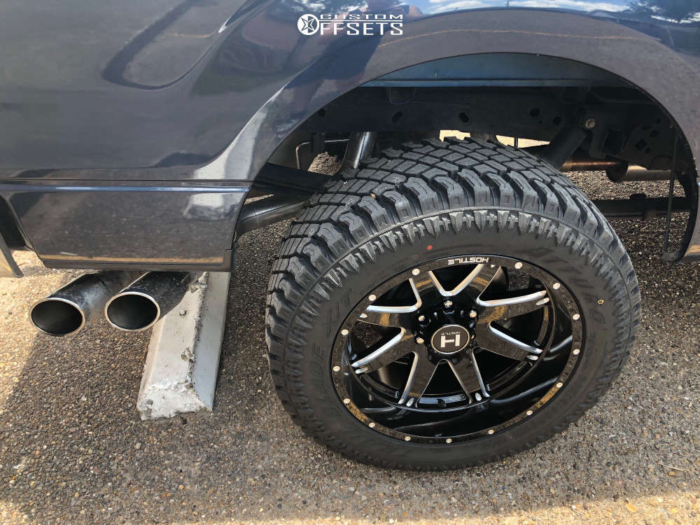 2014 Ford F-150 with 20x10 -19 Hostile Alpha and 33/12.5R20 Atturo ...