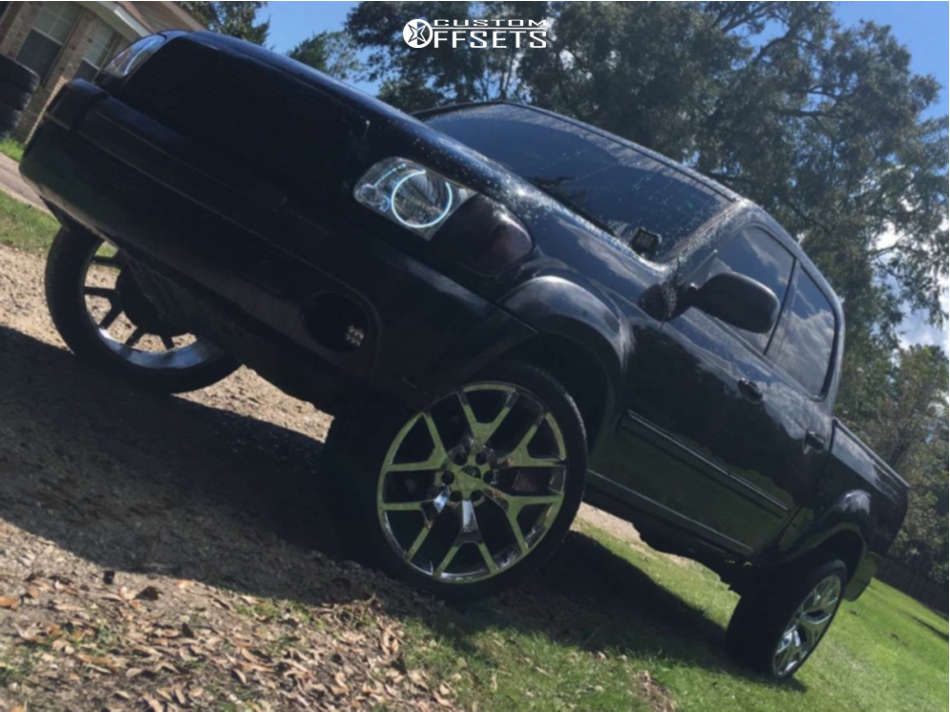 2006 Toyota Tundra with 24x10 31 OE Performance 169 and 305/35R24 ...