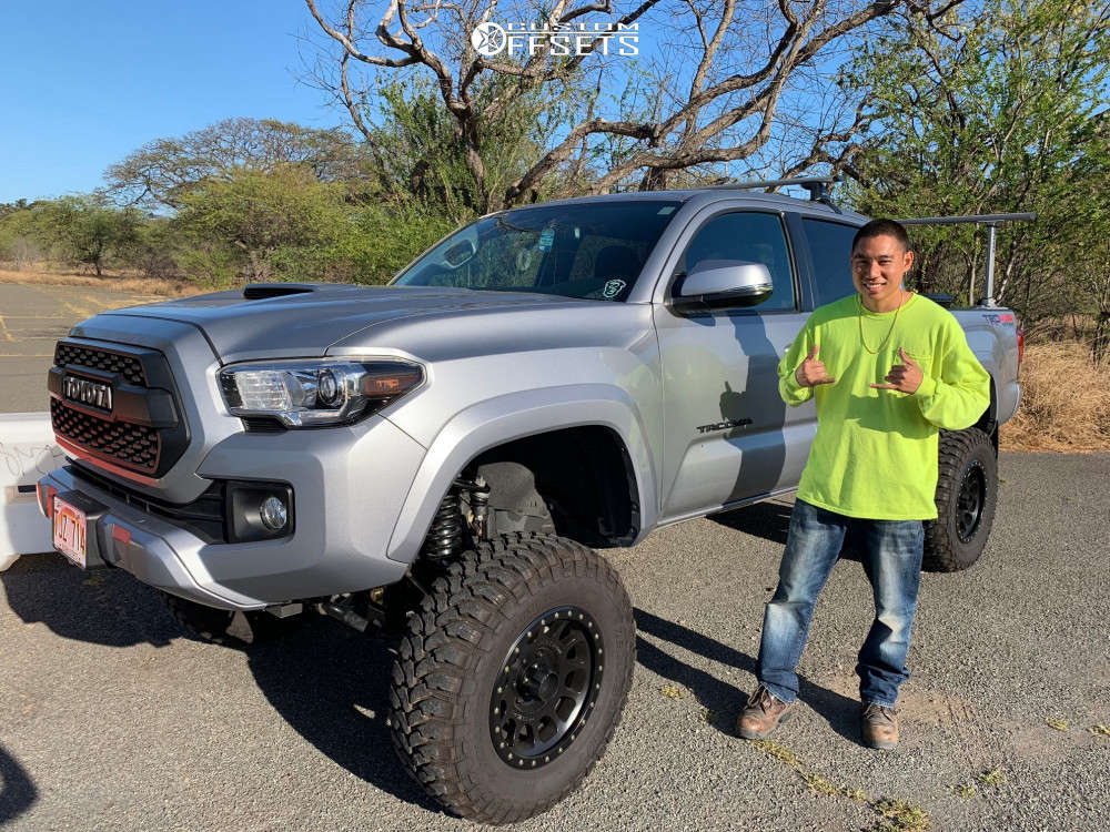 2017 Toyota Tacoma with 17x8.5 Method Nv and 285/70R17 RBP Repulsor Mt ...