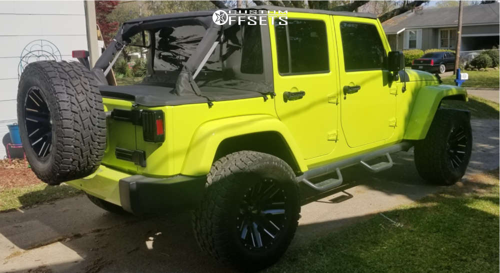 2017 Jeep Wrangler JK with 18x10 -24 Moto Metal Razor and 33/12.5R18 ...