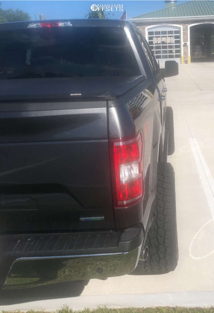 2018 Ford F-150 with 22x12 -44 RBP 73r and 35/12.5R22 Toyo Tires Open ...