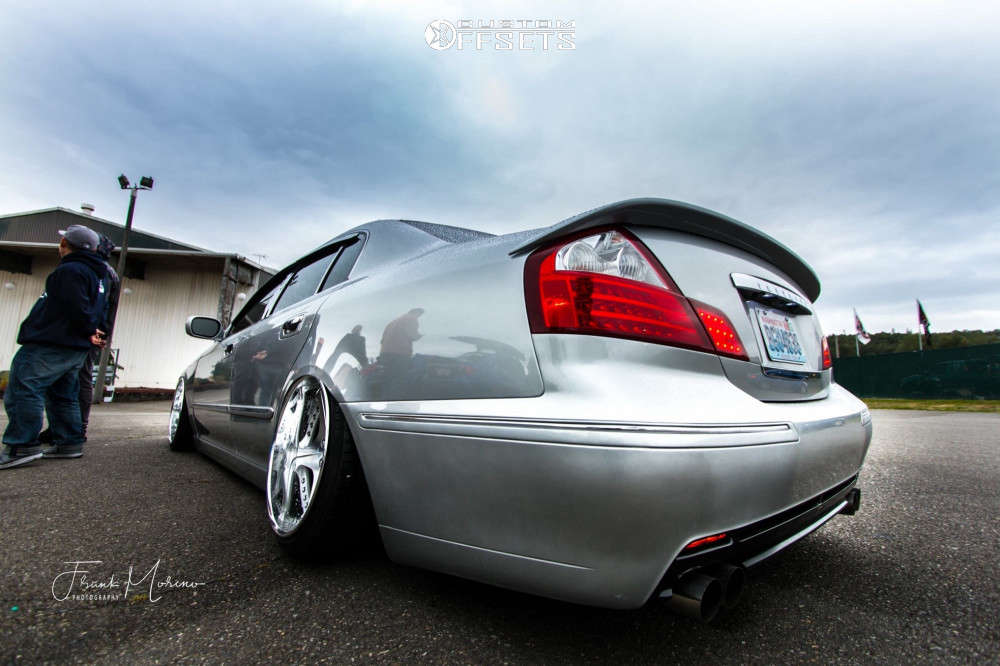 2005 INFINITI Q45 with 19x9.5 -13 Leon Hardiritt Ordens and 225/35R19 ...