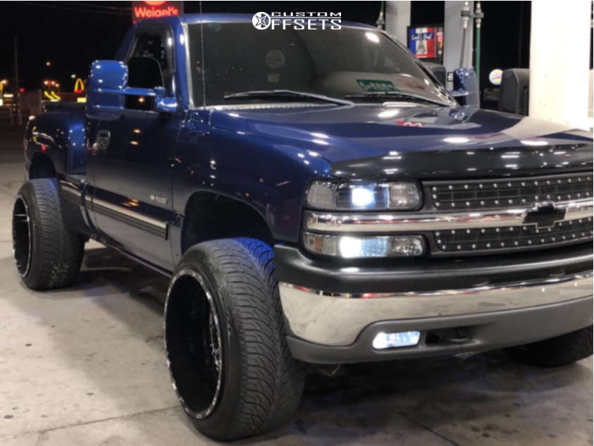 2000 Chevrolet Silverado 1500 with 22x14 -76 TIS 544BM and 305/40R22 ...