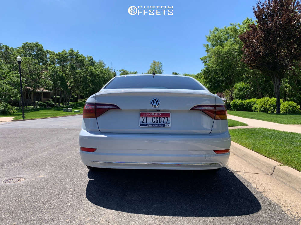 2019 Volkswagen Jetta with 19x8.5 35 Rotiform Cvt and 235/35R19 Nitto ...