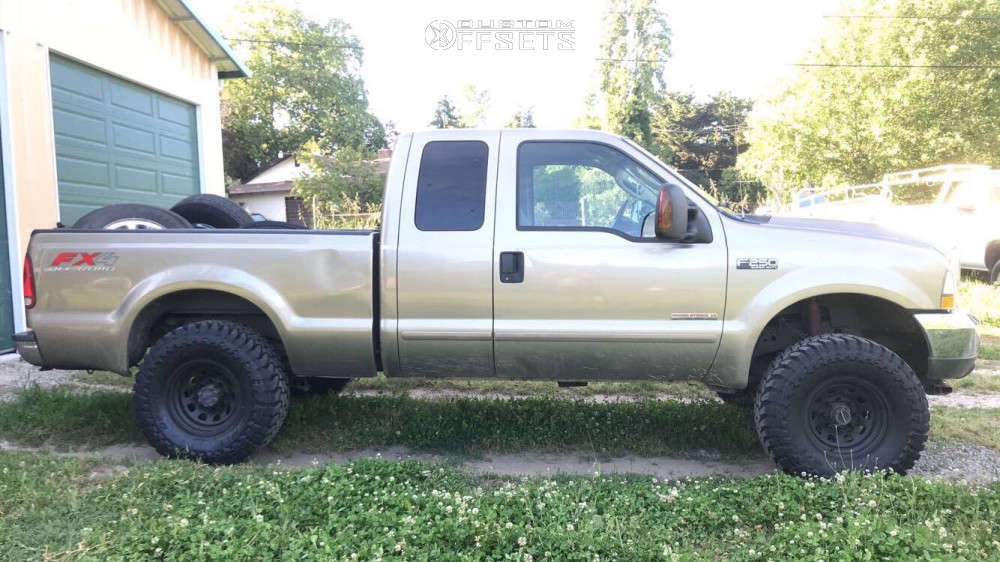 2004 Ford F-250 Super Duty with 16x8 0 Pro Comp 51 and 315/75R16 Toyo ...