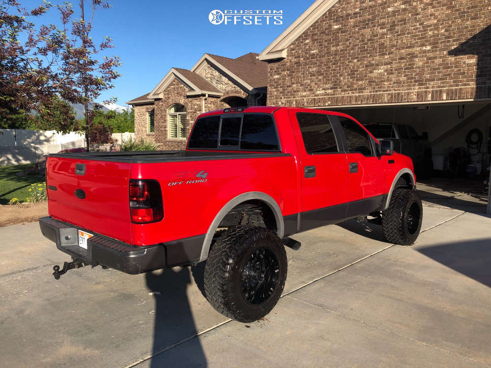 2006 Ford F-150 with 20x12 -44 Fuel Sledge and 35/12.5R20 Nitto Trail ...