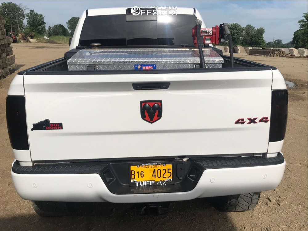2017 Ram 2500 with 22x10 5 Tuff T15 and 35/12.5R22 Nitto Ridge Grappler ...