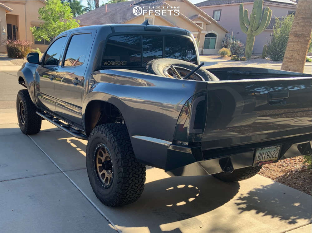 2014 Toyota Tacoma with 17x8.5 0 Method Nv and 315/70R17 BFGoodrich All ...