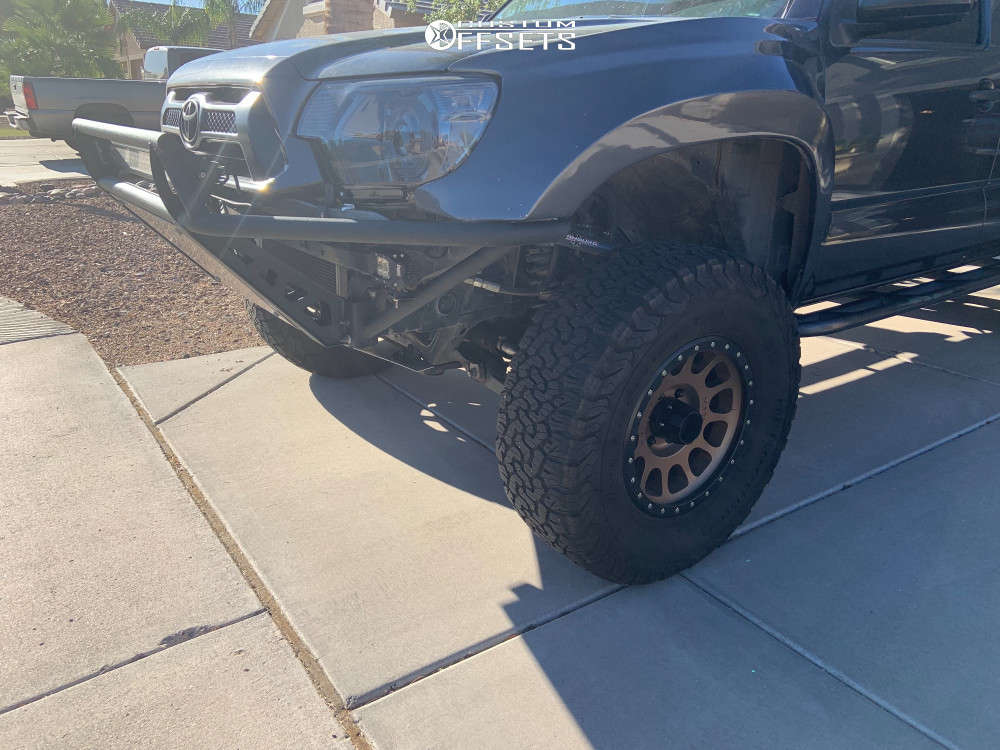 2014 Toyota Tacoma with 17x8.5 0 Method Nv and 315/70R17 BFGoodrich All ...