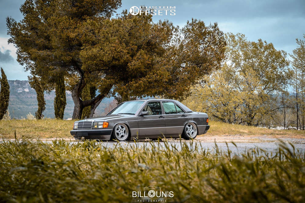 1995 Mercedes-Benz 190E with 17x8 30 SpeedLine Mariani and 195/40R17 ...