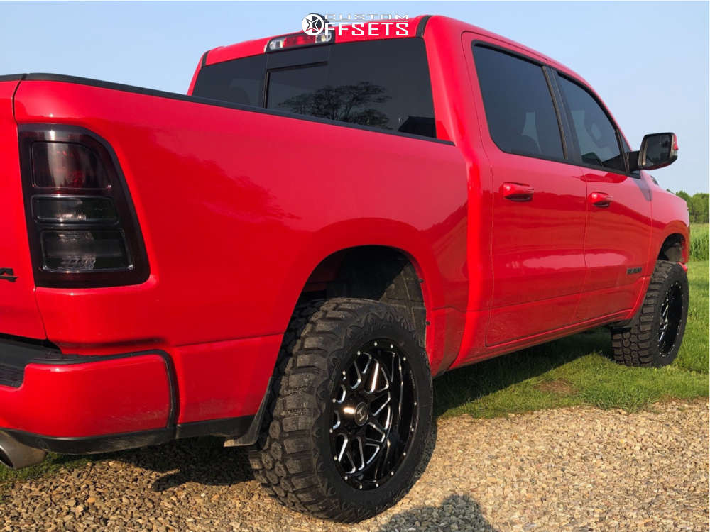 2019 Ram 1500 with 20x10 -19 Hostile Sprocket and 33/12.5R20 RBP ...
