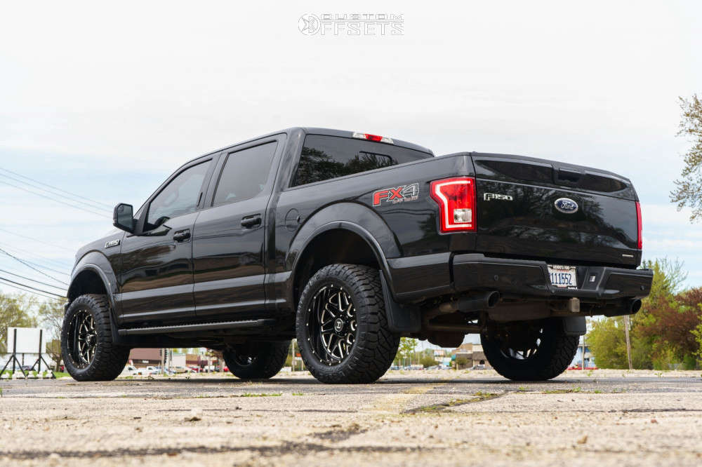 2015 Ford F-150 with 20x10 -19 Hostile Sprocket and 33/12.5R20 Nitto ...