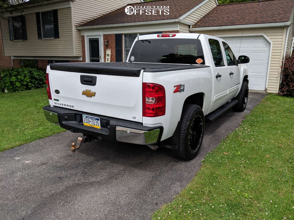 2012 Chevrolet Silverado 1500 with 20x10 -25 Ultra Hunter and 275/65R20 ...