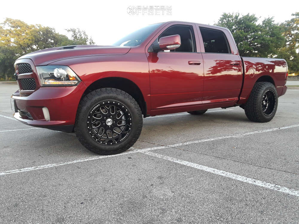 2013 Dodge 1500 with 20x12 -44 XF Forged Xfx-301 and 35/12.5R20 Toyo ...